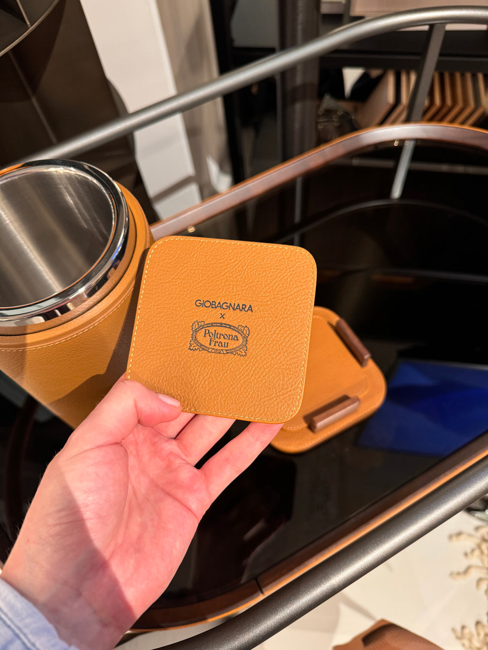 Giobagnara x Poltrona Frau 6 Leather Coasters – 2JOUR CONCIERGE