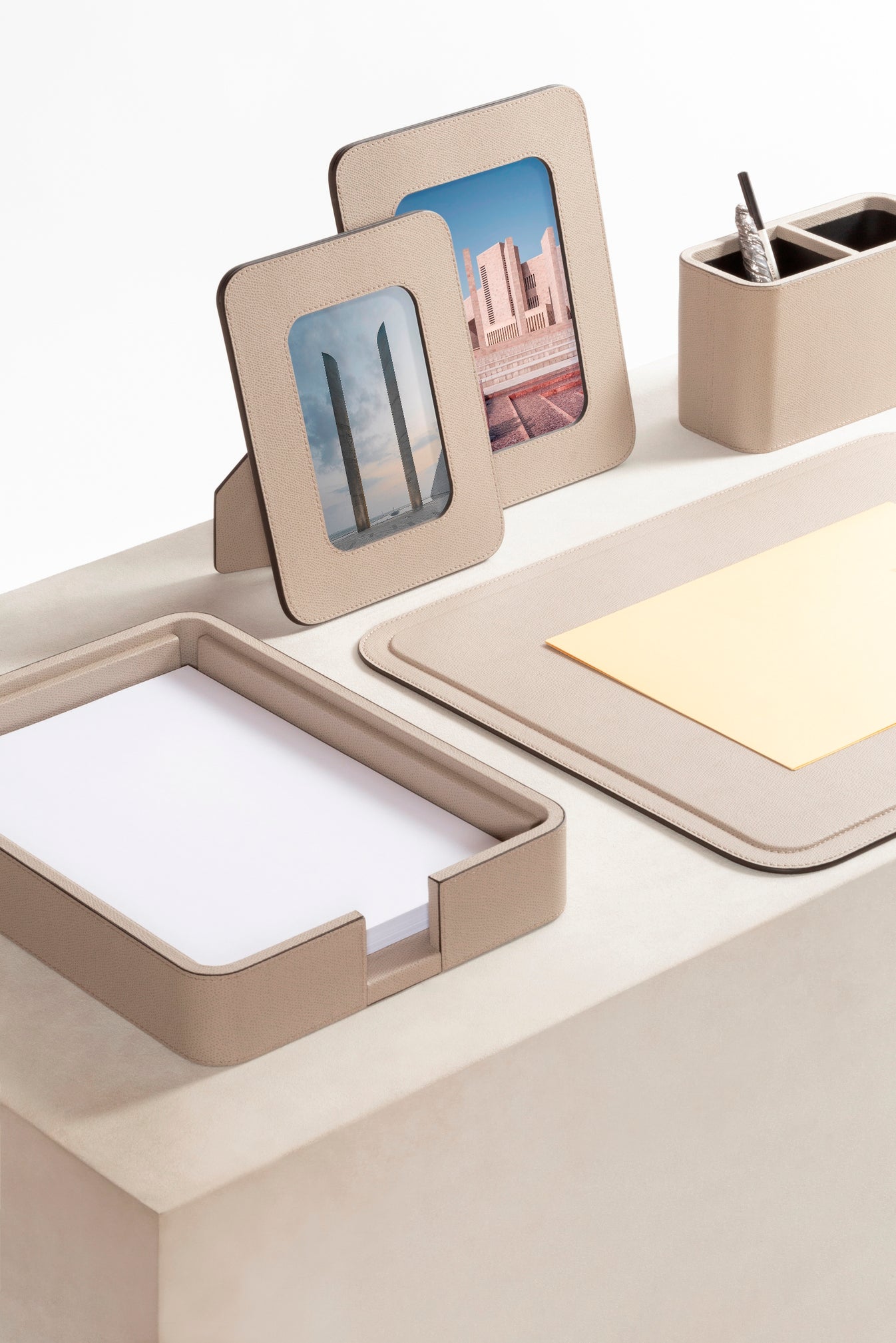 Giobagnara Polo Leather-Covered Wood Desk Blotter Small – 2JOUR CONCIERGE